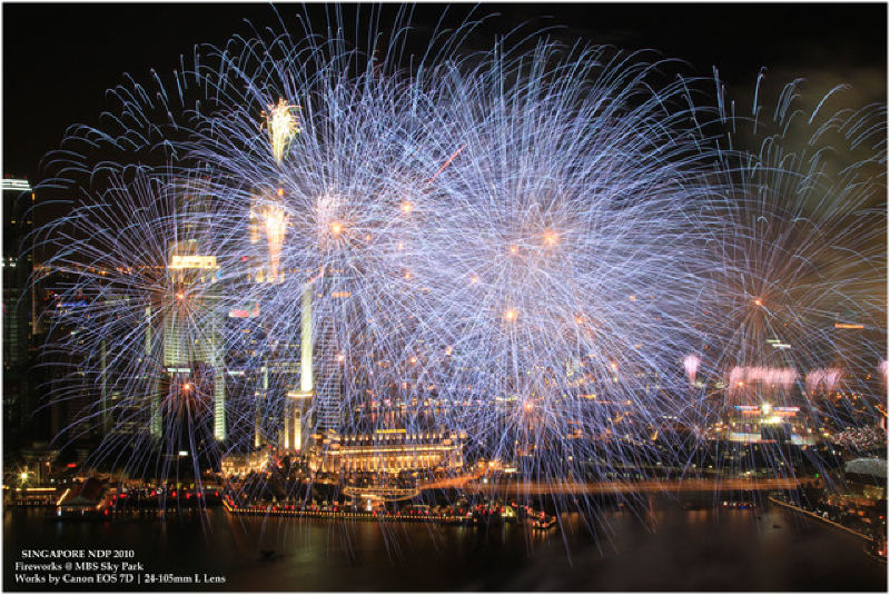 Singapore NDP 2010 Fireworks @ MBS - Team daddyHOBBY - Radio Control ...